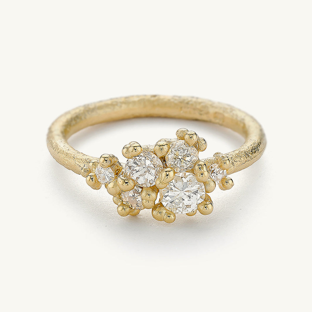 Hoard – Ruth Tomlinson